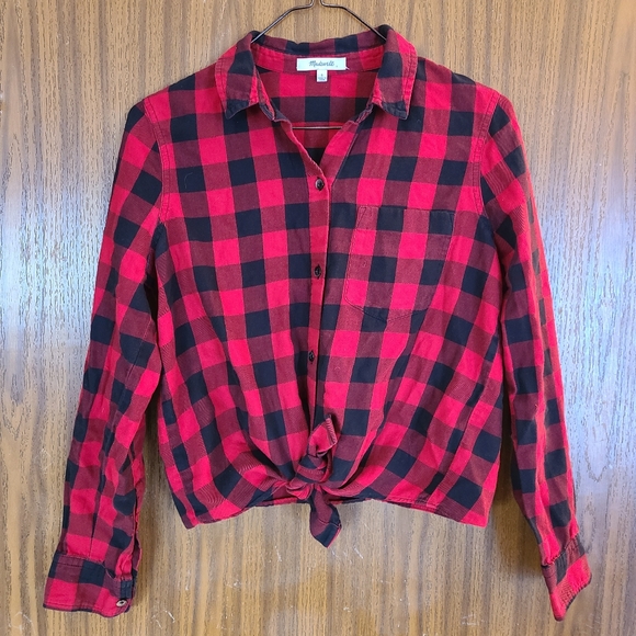 Madewell | Tops | Madewell Black And Red Checkered Plaid Button Up ...